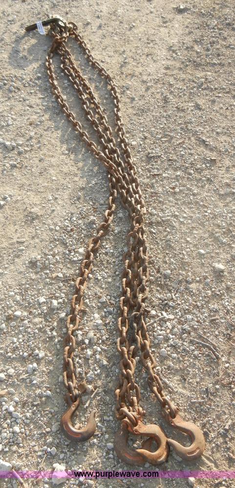 Four gang chain in Manhattan, KS | Item J9365 sold | Purple Wave