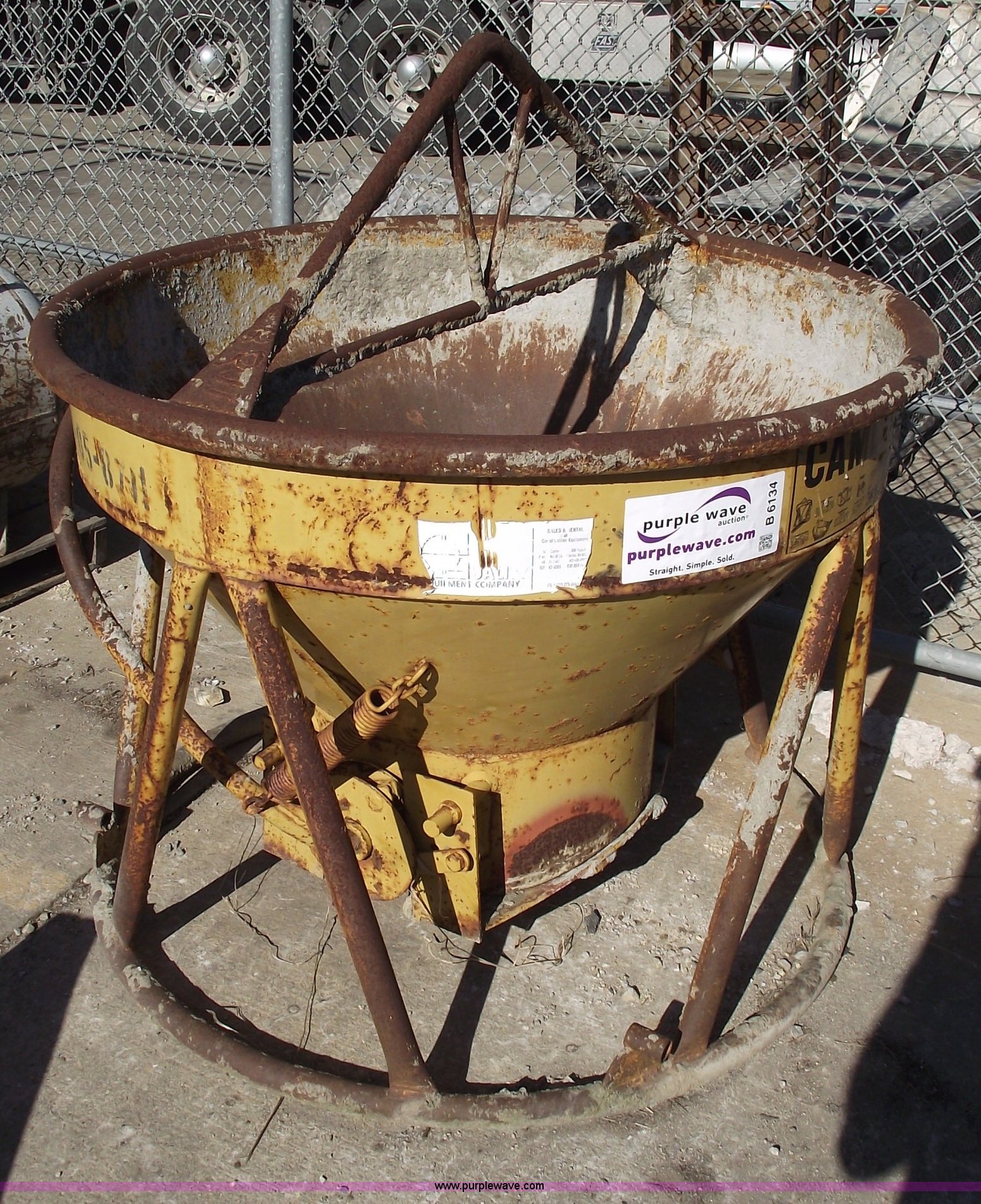 Camlever concrete bucket hopper in Grain Valley, MO | Item B6134 sold ...