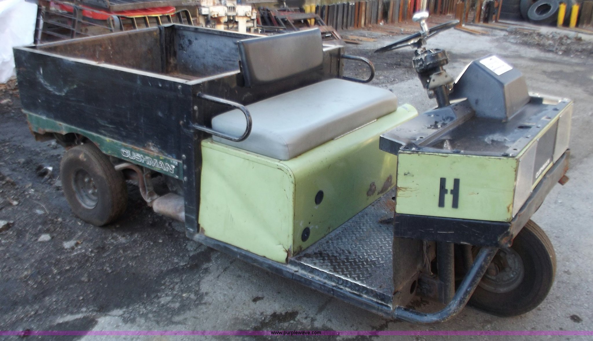 Cushman three wheel cart in Kansas City, MO | Item B6159 sold | Purple Wave