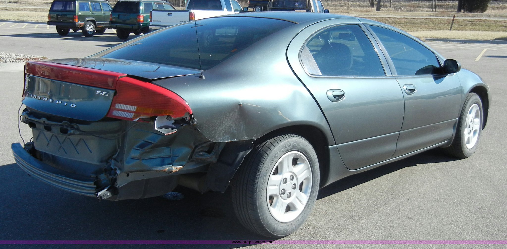 2003 Dodge Intrepid SE in Manhattan, KS | Item D9761 sold | Purple Wave