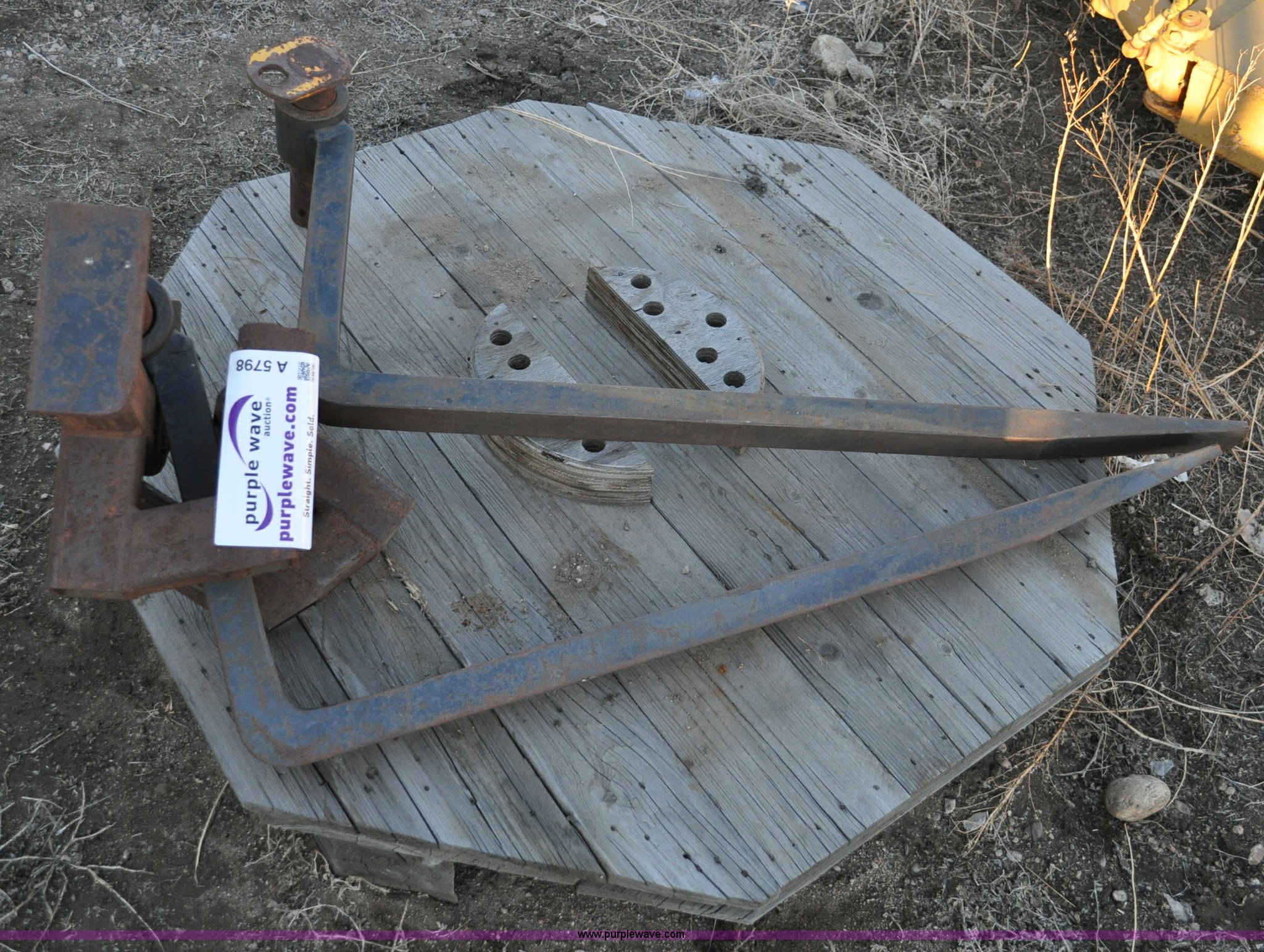 48" masonry forks in Brighton, CO | Item A5798 sold | Purple Wave