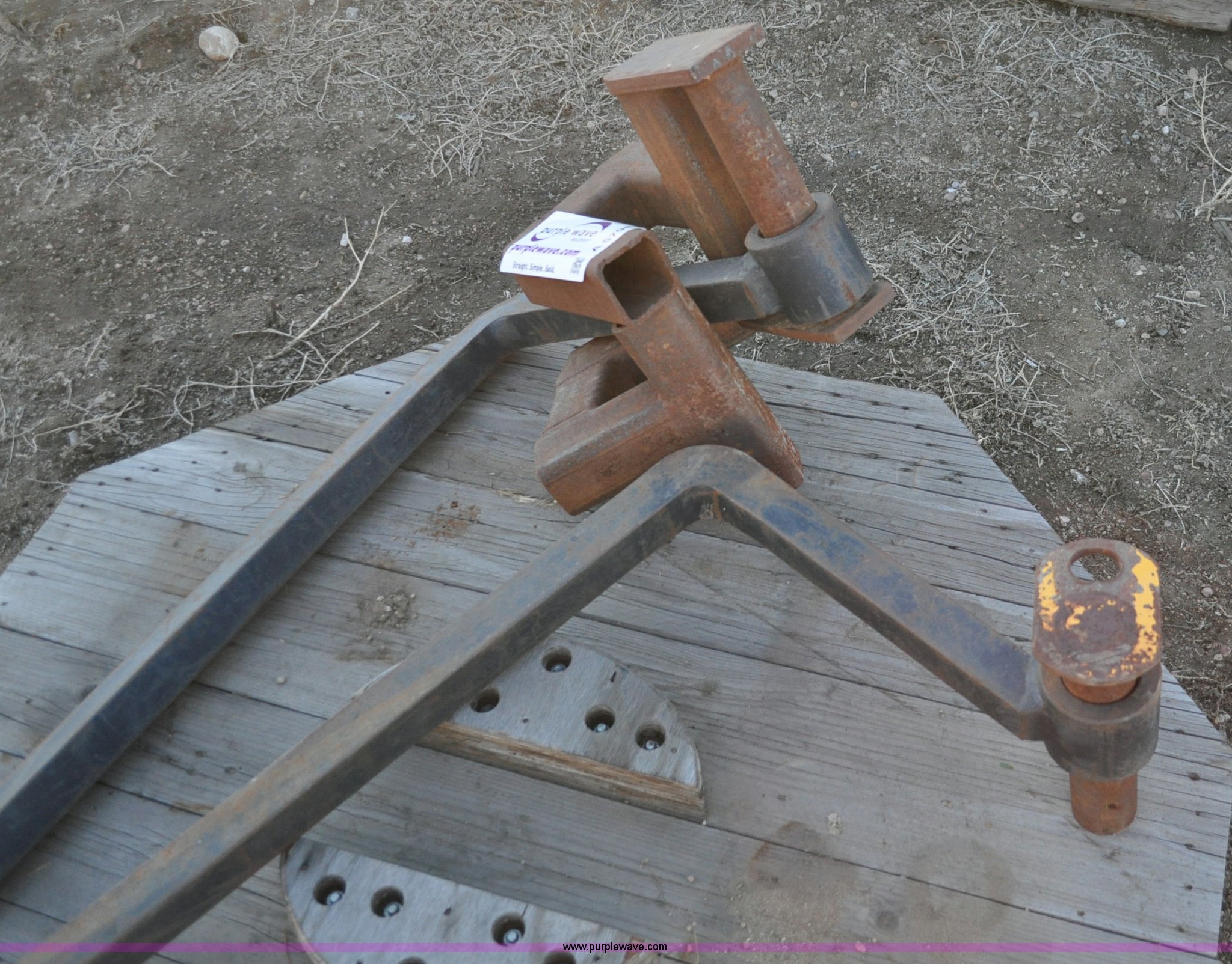 48" masonry forks in Brighton, CO | Item A5798 sold | Purple Wave