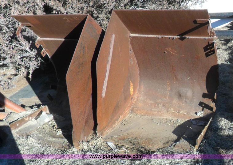 Bolt-on bucket extensions in Lyons, KS | Item A1978 sold | Purple Wave