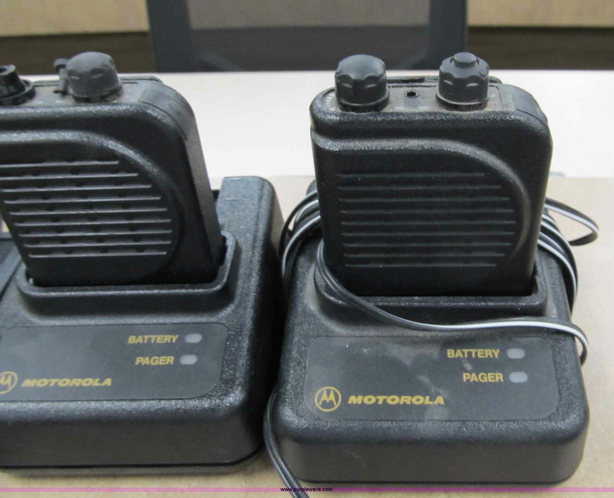 (10) Motorola pagers in Iowa City, IA | Item A5427 sold | Purple Wave