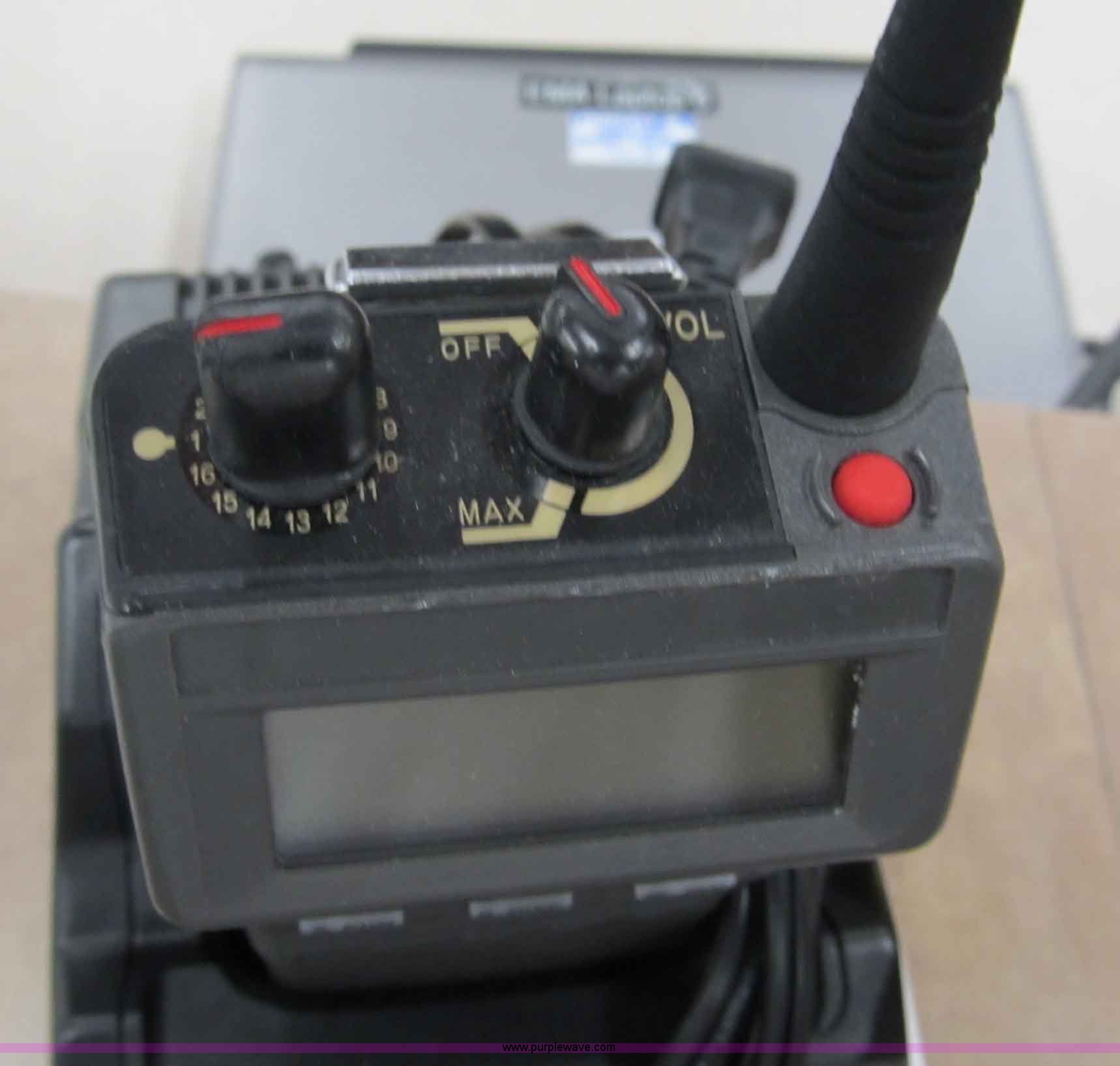 Ericsson PK32GT MA-Com 800 MHz EDACS two-way radio and charger in Iowa ...