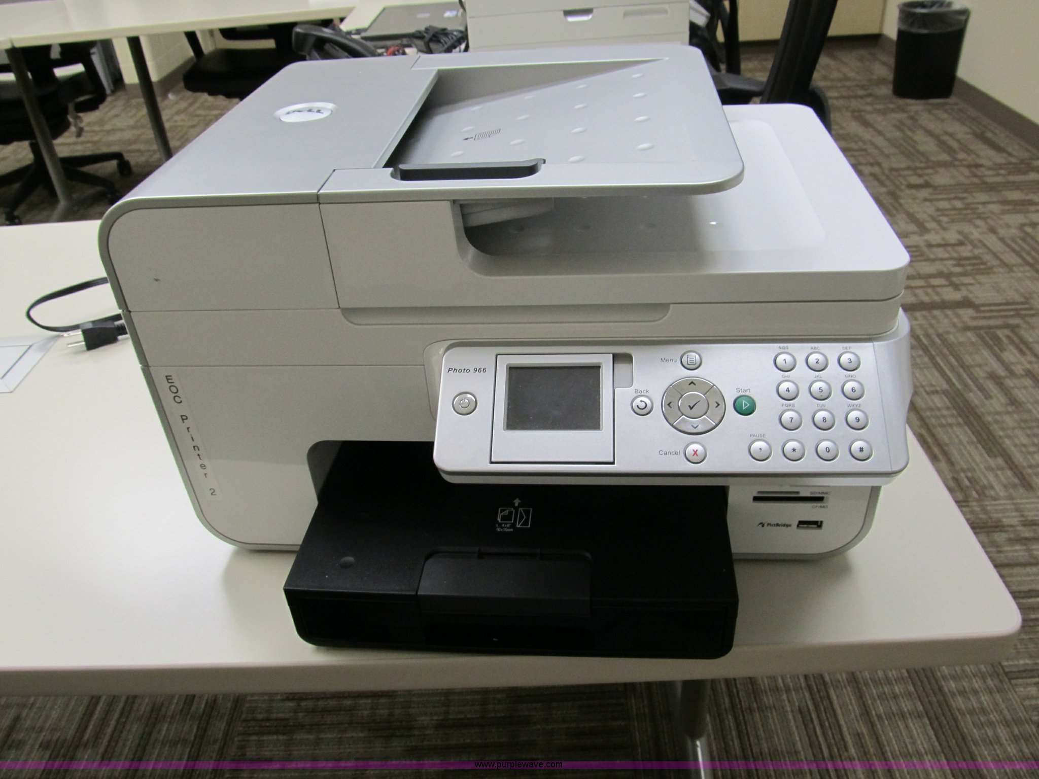 Dell Photo 966 in Iowa City, IA | Item A5439 sold | Purple Wave