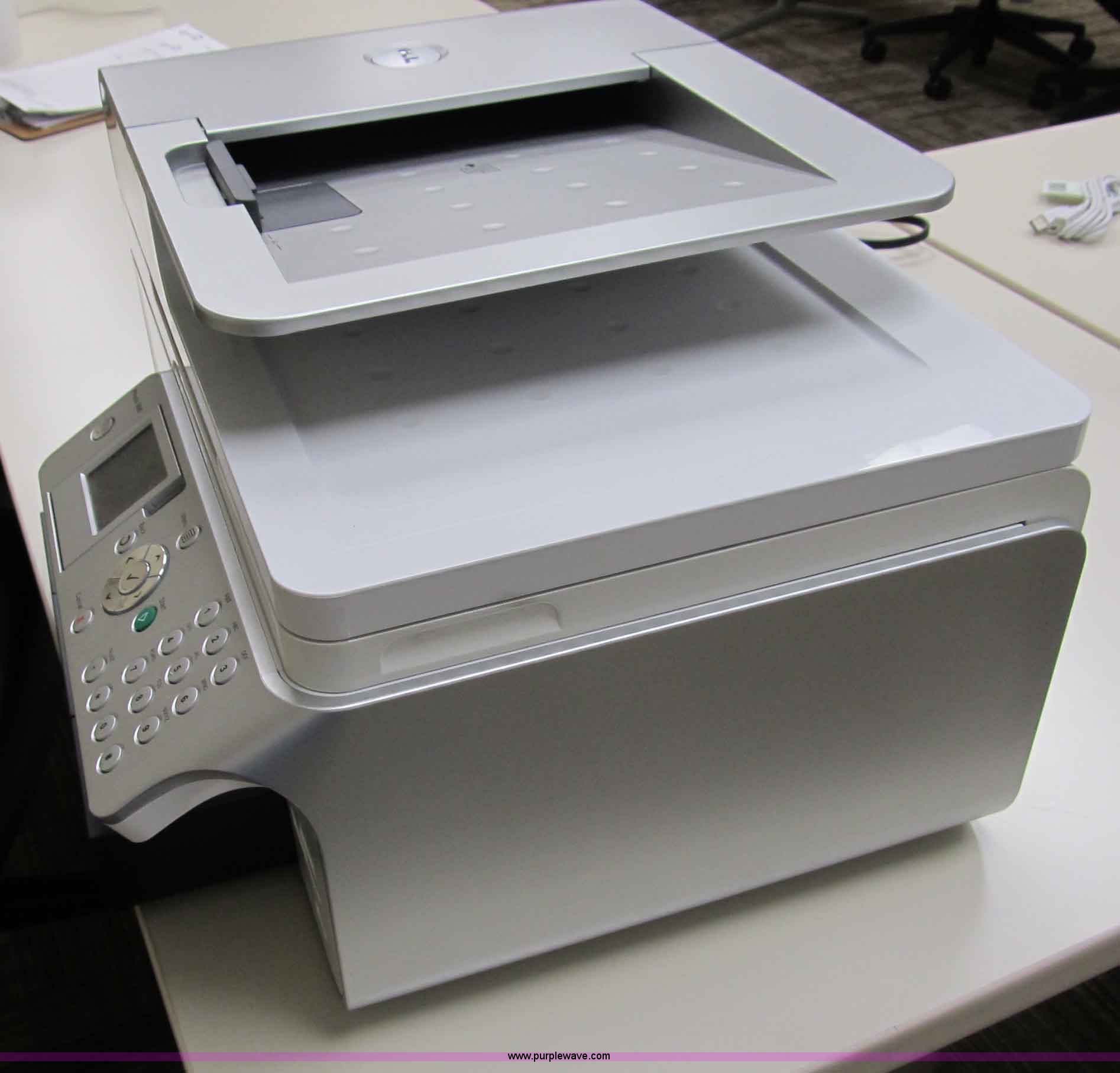 Dell Photo 966 in Iowa City, IA | Item A5439 sold | Purple Wave