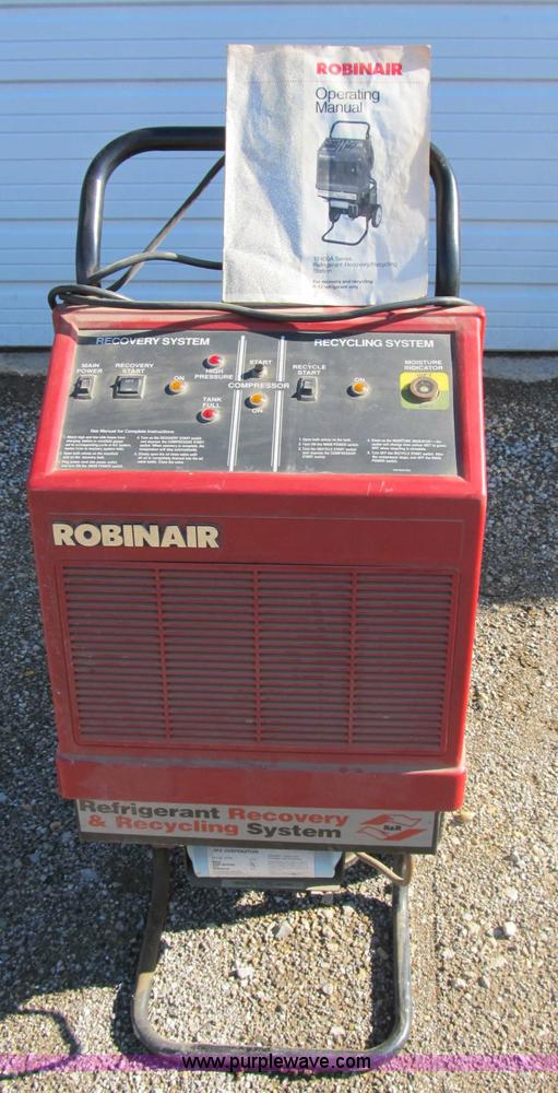 Robinair R12 refrigerant recovery and recycling station in Fenton, MO ...