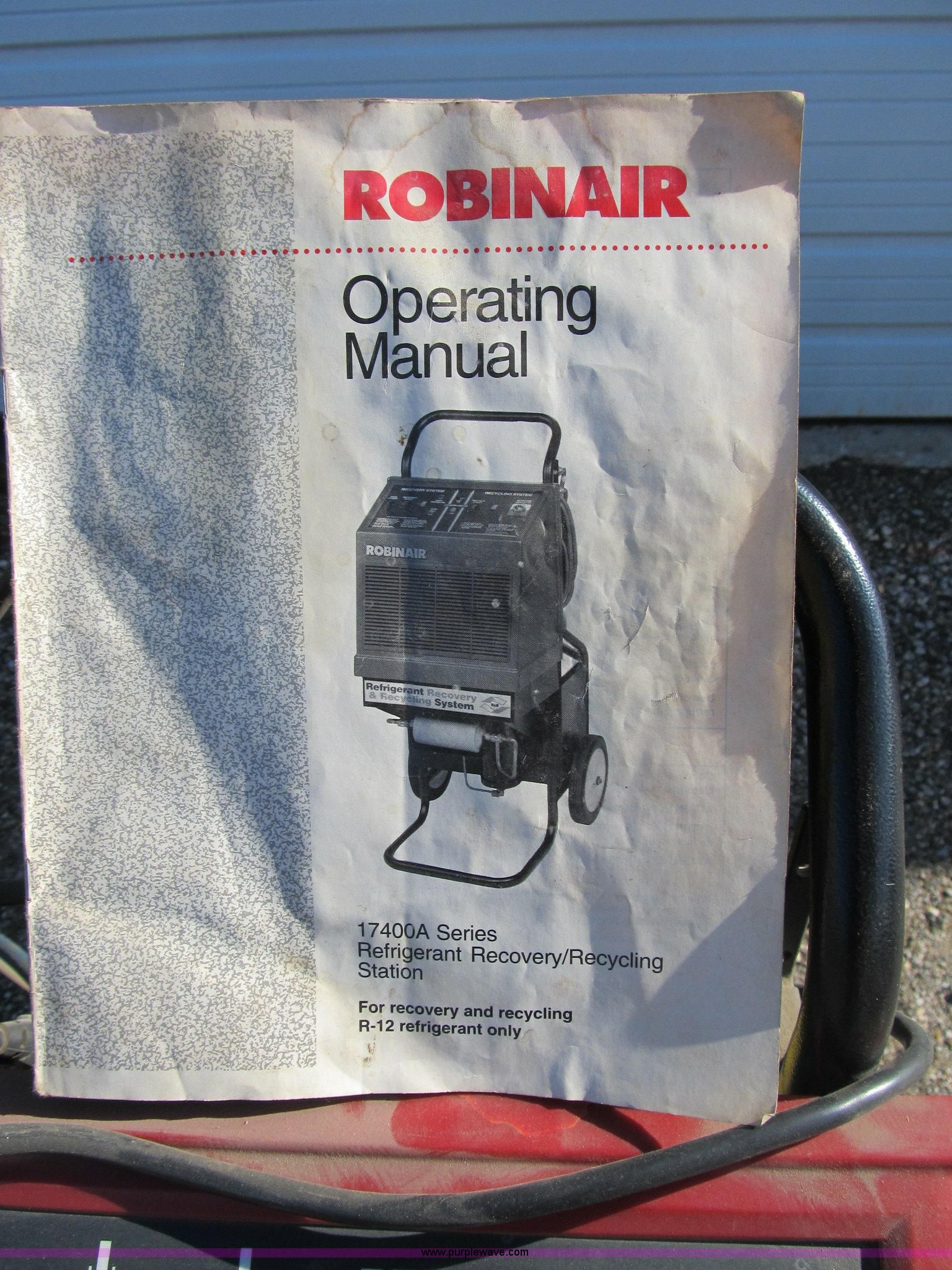 Robinair R12 refrigerant recovery and recycling station in Fenton, MO ...