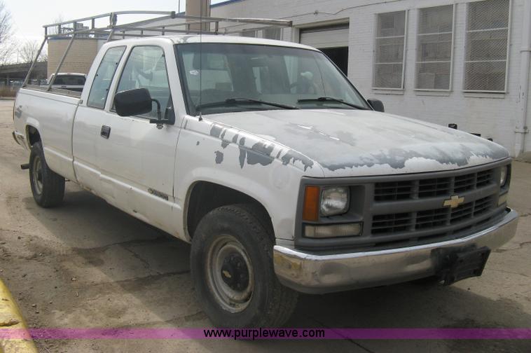 1995 Chevrolet Cheyenne C2500 extended cab pickup truck in Wichita, KS ...
