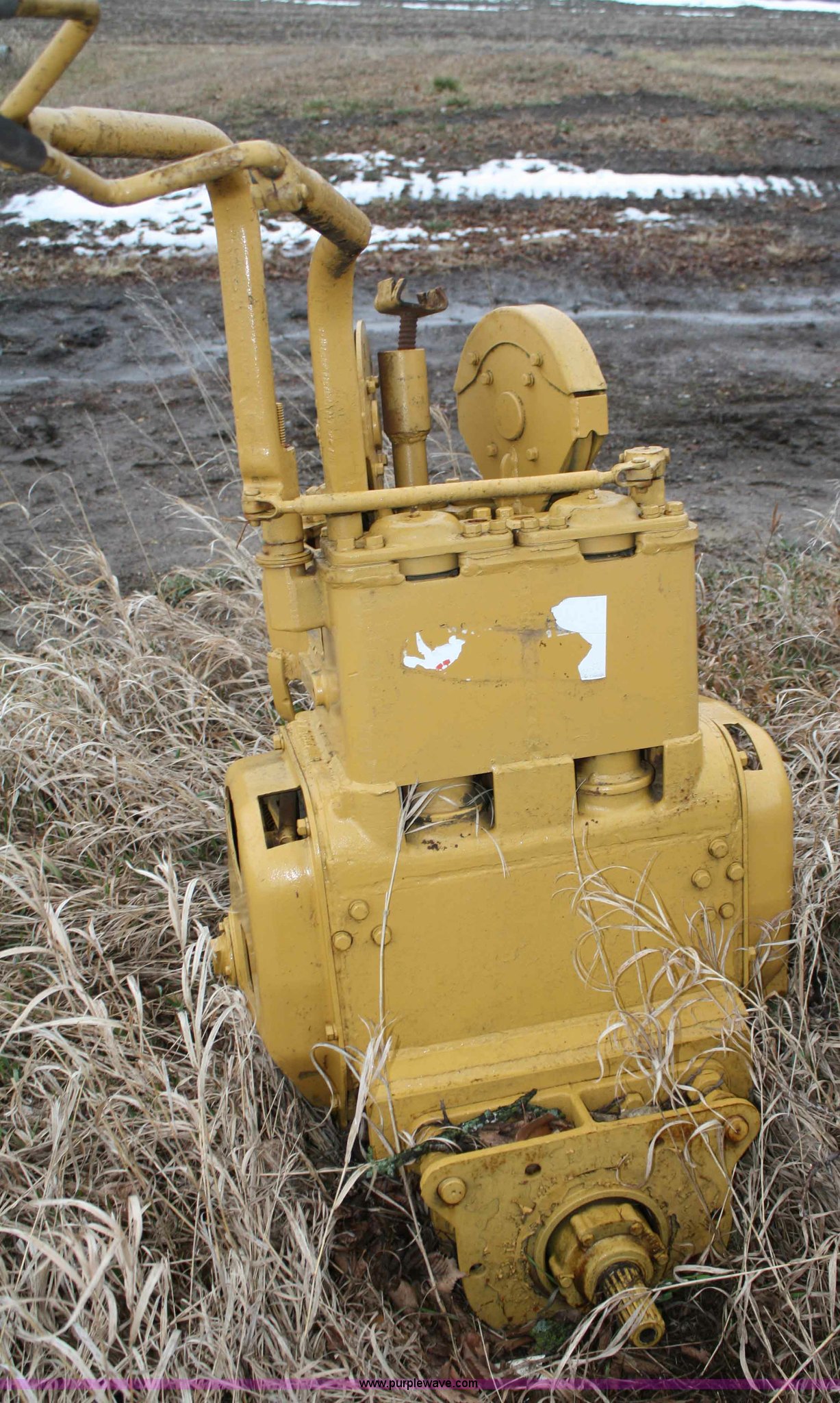 (3) cable units for Caterpillar dozers in Linwood, KS | Item A7000 sold ...
