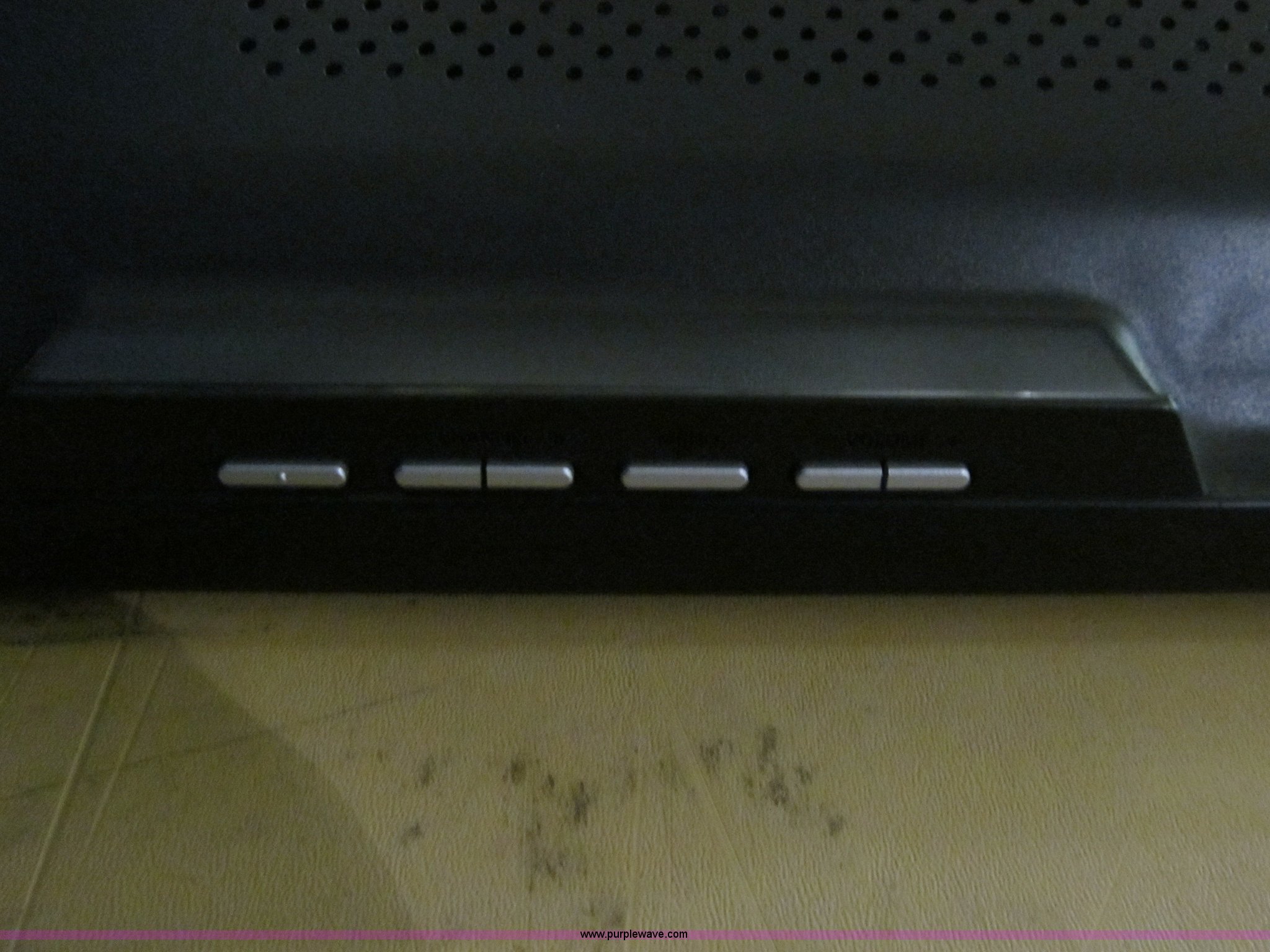 Philips 42" LCD television in Manhattan, KS | Item S9343 sold | Purple Wave