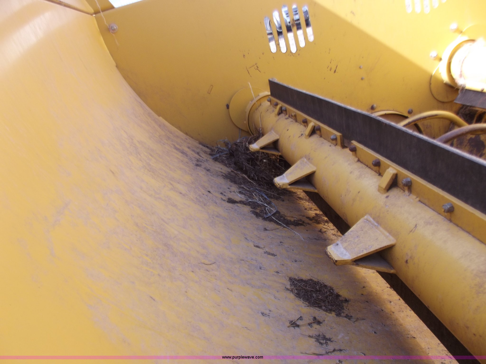 Vermeer BP7000 bale processor in Odessa, MO | Item D3513 sold | Purple Wave