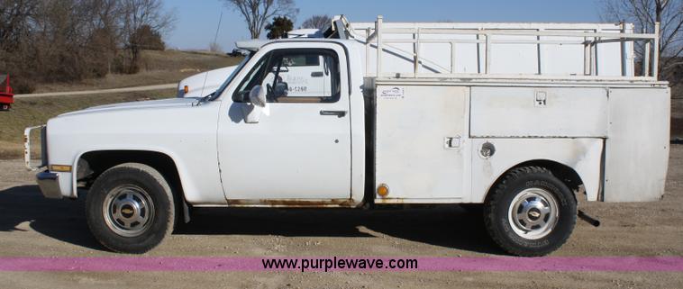 1987 Chevrolet R20 utility truck in Lawrence, KS | Item A6878 sold ...