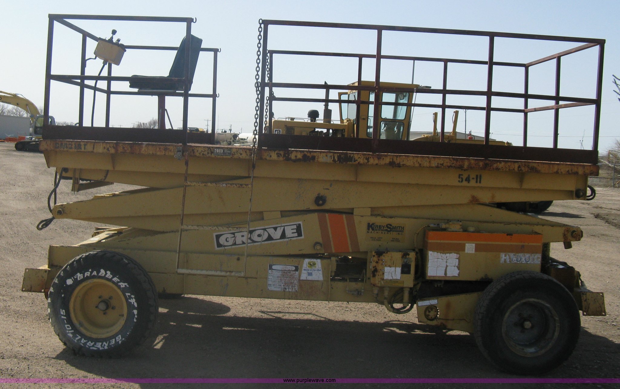 Grove SM31RT scissor lift in Wichita, KS | Item A6077 sold | Purple Wave
