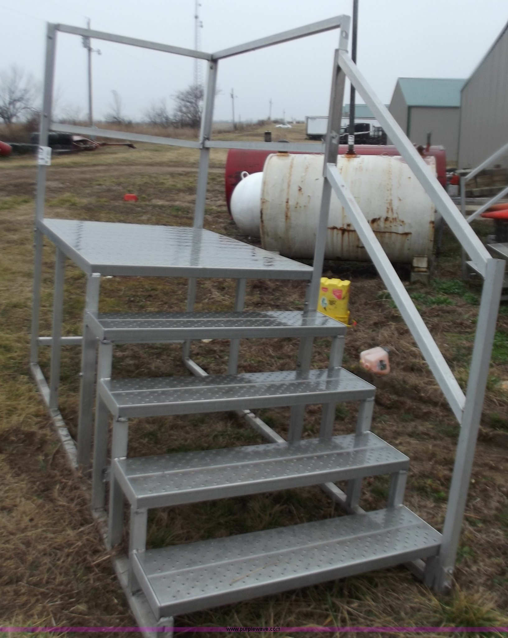 Aluminum job trailer steps in Odessa, MO | Item D3600 sold | Purple Wave