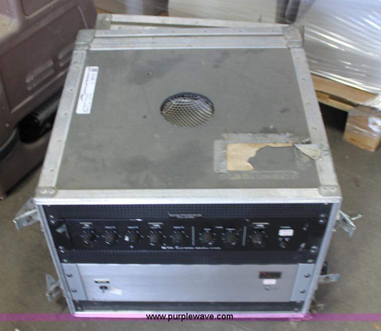 TOA 500 series amplifier in Newton, KS | Item L9515 sold | Purple Wave