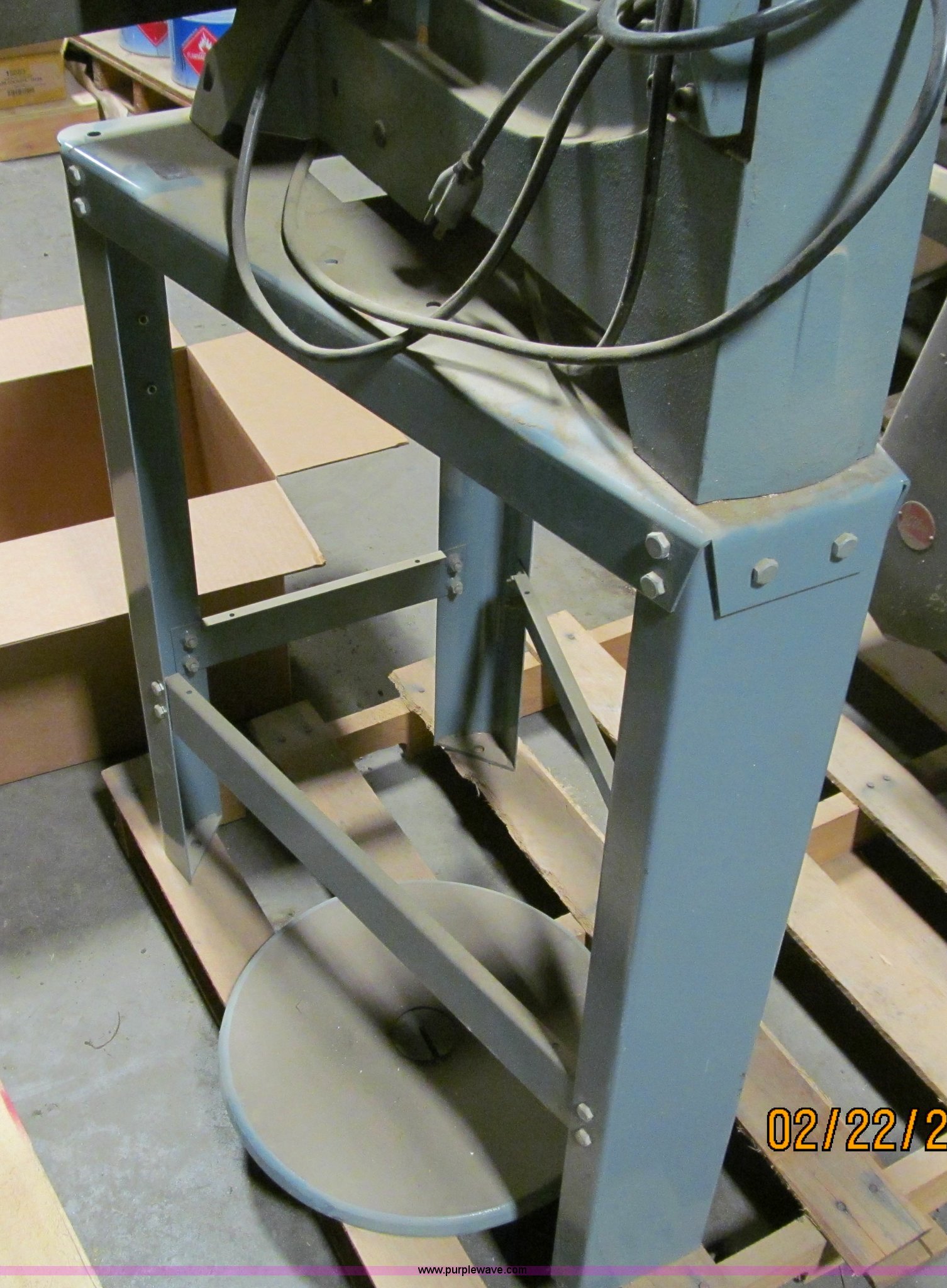 Delta 40-601 scroll saw in Des Moines, IA | Item A8186 sold | Purple Wave