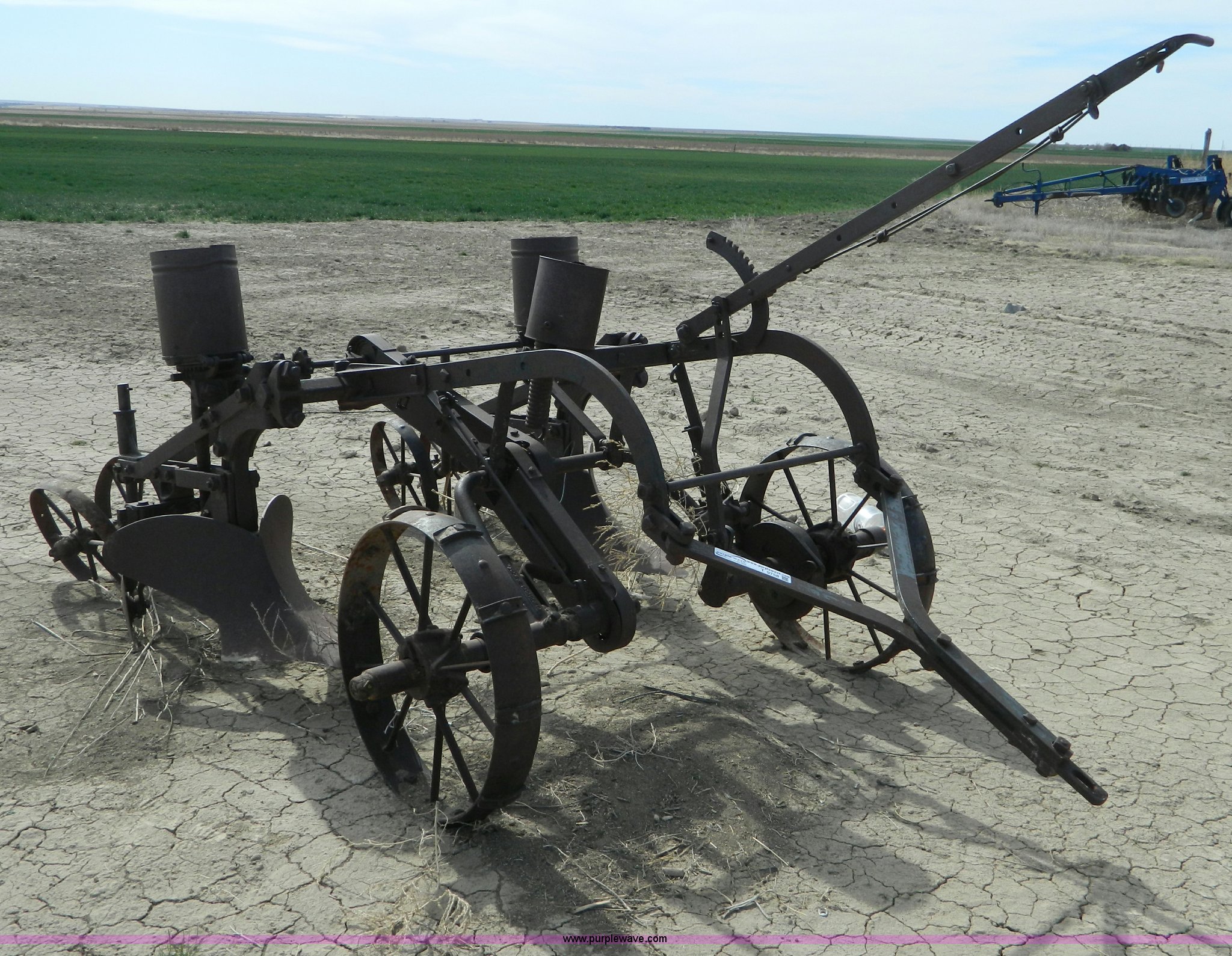 John Deere two row lister in Oberlin, KS | Item T9758 sold | Purple Wave