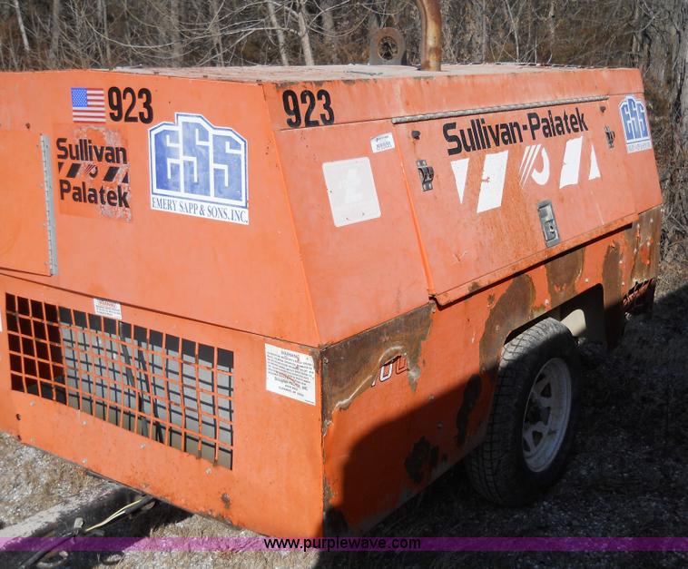 Sullivan-Palatek D210Q portable air compressor in Columbia, SD | Item ...