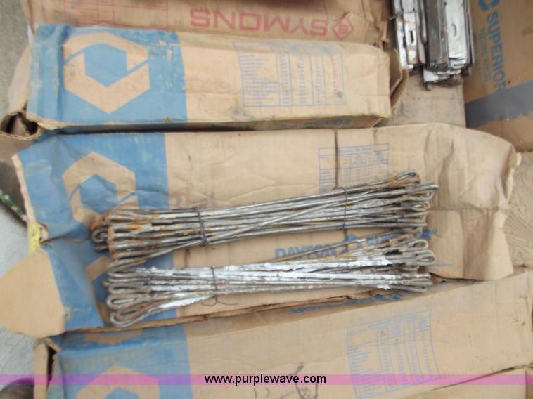 Patent/Symons form ties in Raytown, MO | Item D3891 sold | Purple Wave