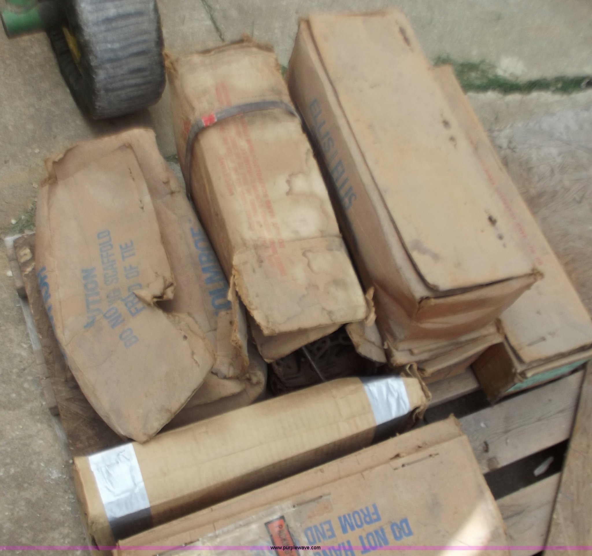 Patent/Symons form ties in Raytown, MO | Item D3891 sold | Purple Wave