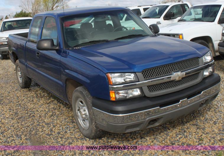 2003 Chevrolet Silverado C1500 extended cab pickup truck in Rose Hill ...