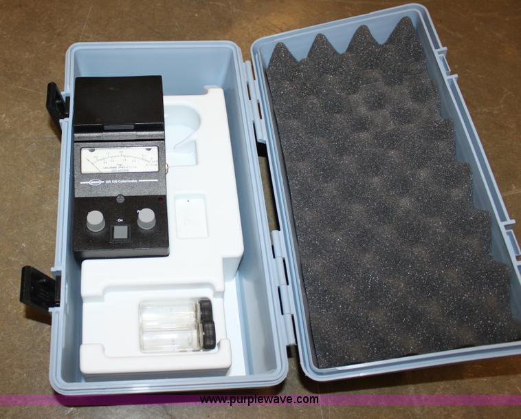 Hach chlorine and PH test kit in Hutchinson, KS | Item L9640 sold ...