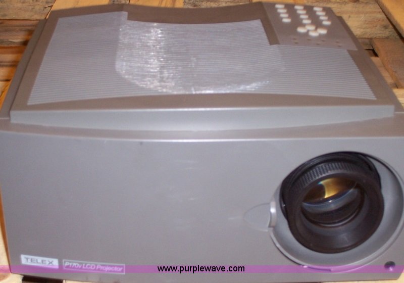 Telex P170v LCD projector in Spring Hill, KS | Item B1147 sold | Purple ...