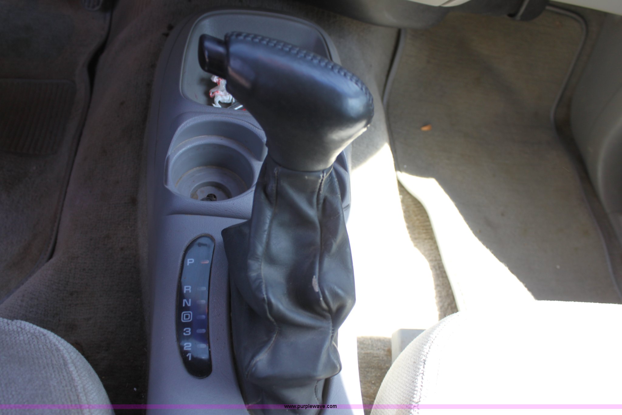 1997 GMC Jimmy SUV in Lyons, KS | Item D7664 sold | Purple Wave