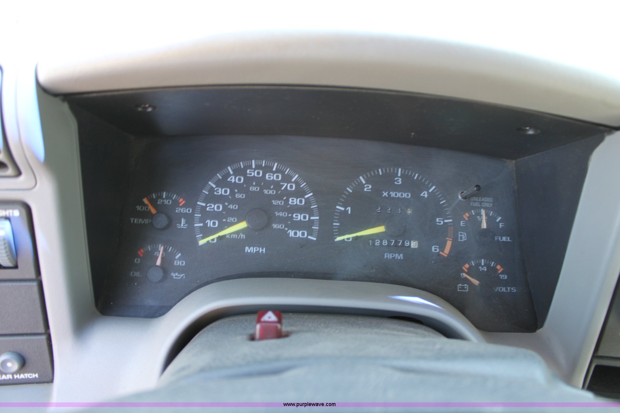 1997 GMC Jimmy SUV in Lyons, KS | Item D7664 sold | Purple Wave