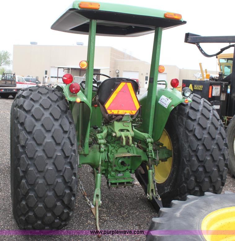 John Deere 1650 tractor in Hutchinson, KS | Item D7671 sold | Purple Wave