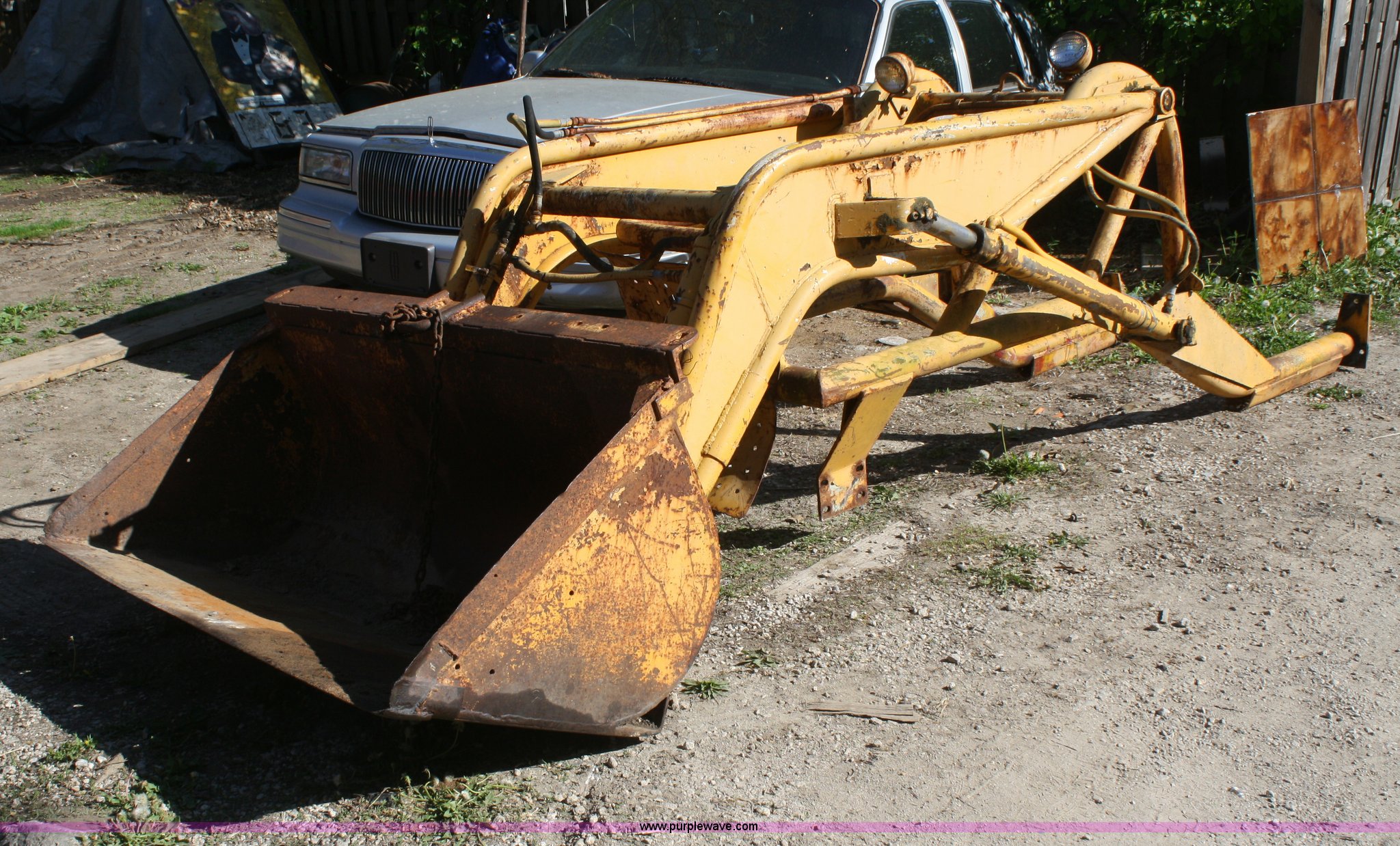 Wagner Iron Works loader in Tonganoxie, KS | Item B6514 sold | Purple Wave