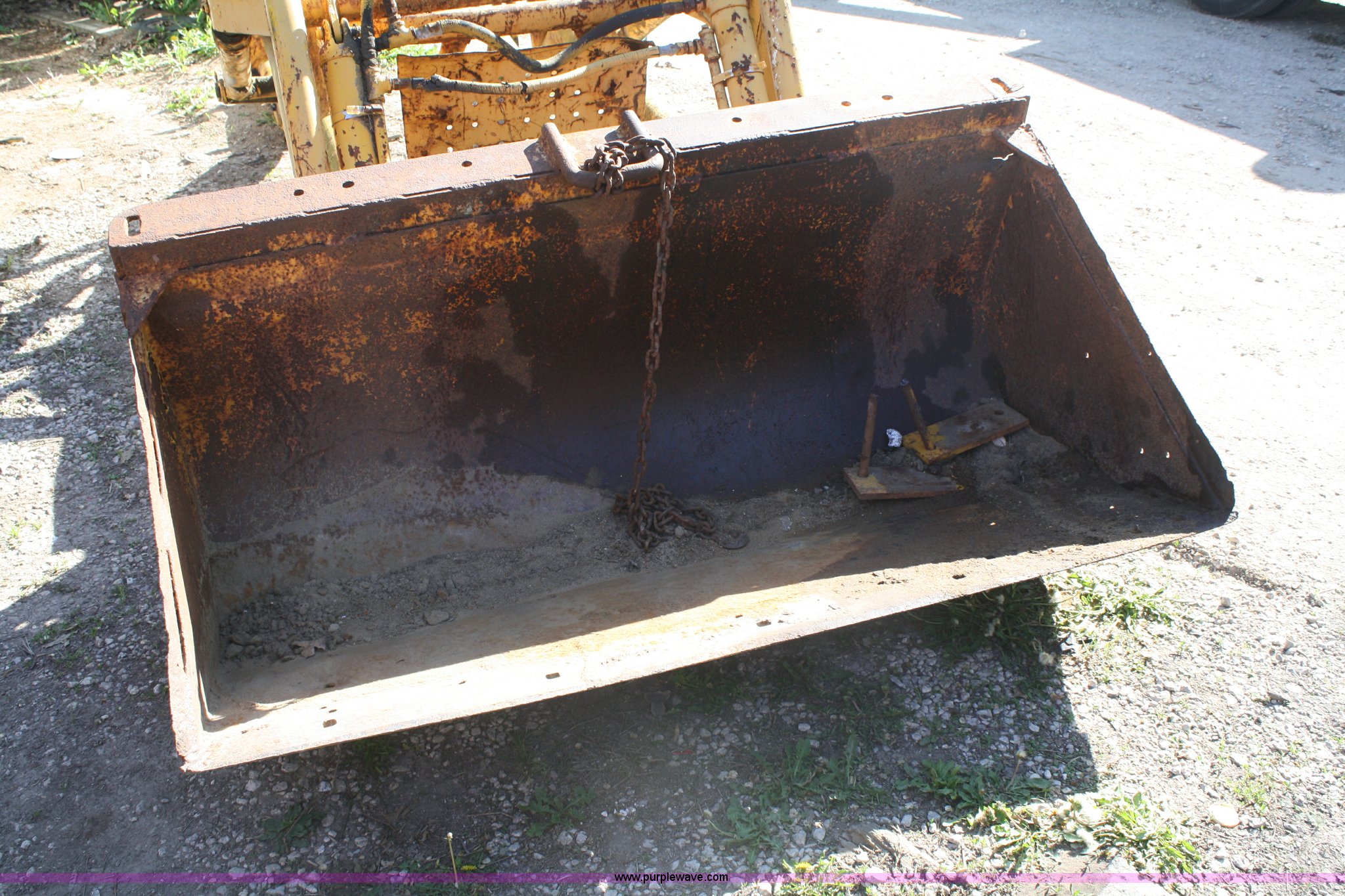 Wagner Iron Works loader in Tonganoxie, KS | Item B6514 sold | Purple Wave