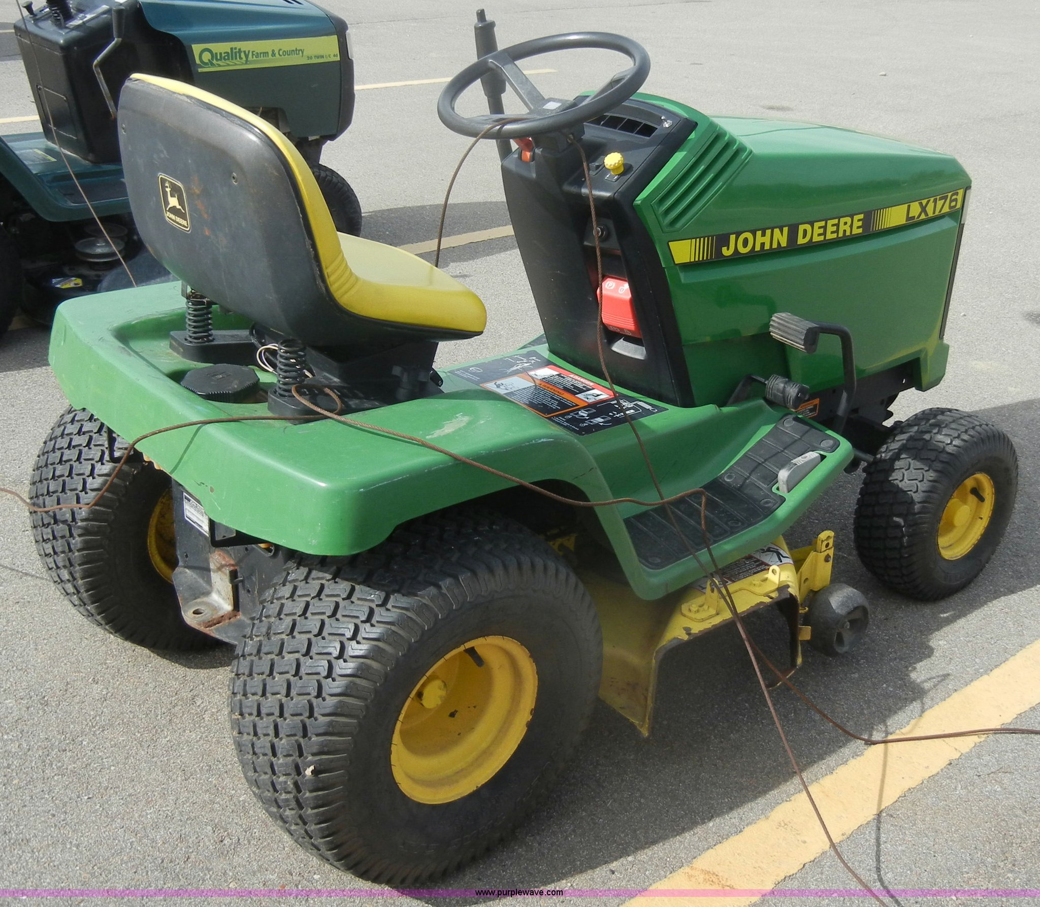 1993 John Deere LX176 lawn mower in Manhattan, KS | Item K9065 sold ...