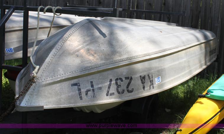 1992 Grumman 14' aluminum V bottom boat in Burrton, KS | Item D7818 ...