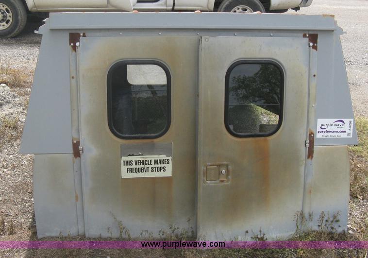 Reading utility bed topper in Catoosa, OK | Item A6298 sold | Purple Wave