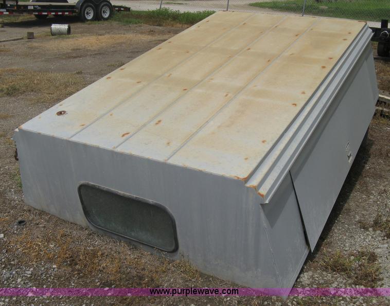 Reading utility bed topper in Catoosa, OK | Item A6298 sold | Purple Wave