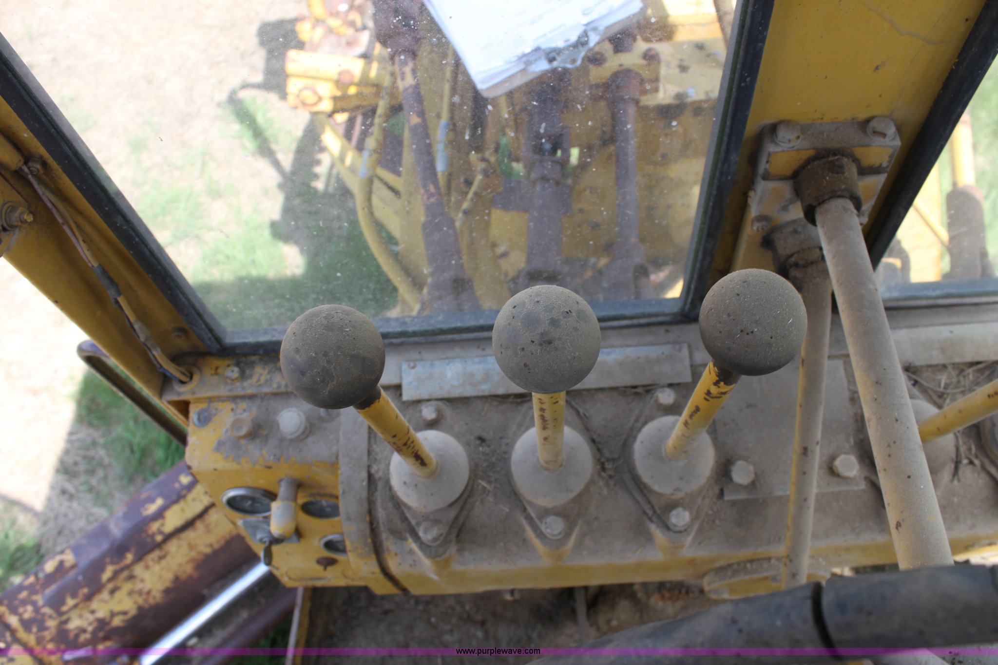 Wabco 440 motor grader in Herington, KS | Item D7825 sold | Purple Wave