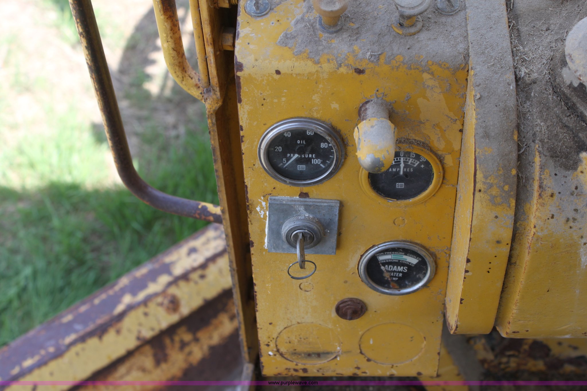 Wabco 440 motor grader in Herington, KS | Item D7825 sold | Purple Wave