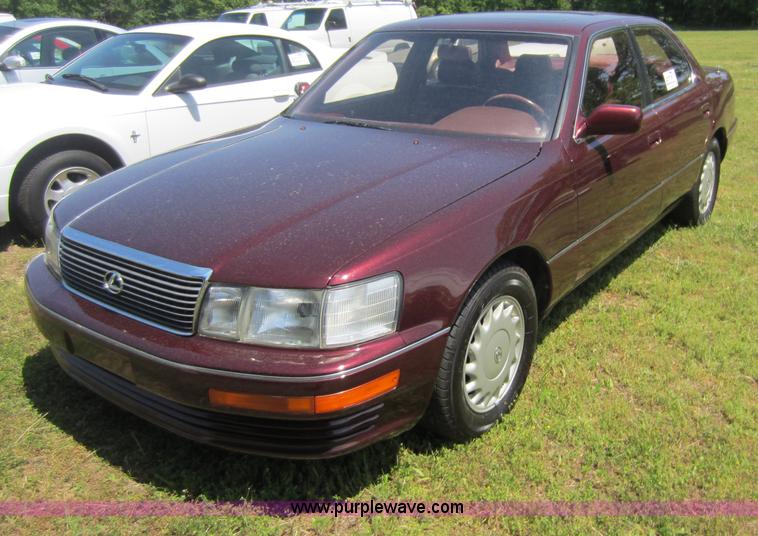 1991 Lexus LS400 in Chouteau, OK | Item C5469 sold | Purple Wave