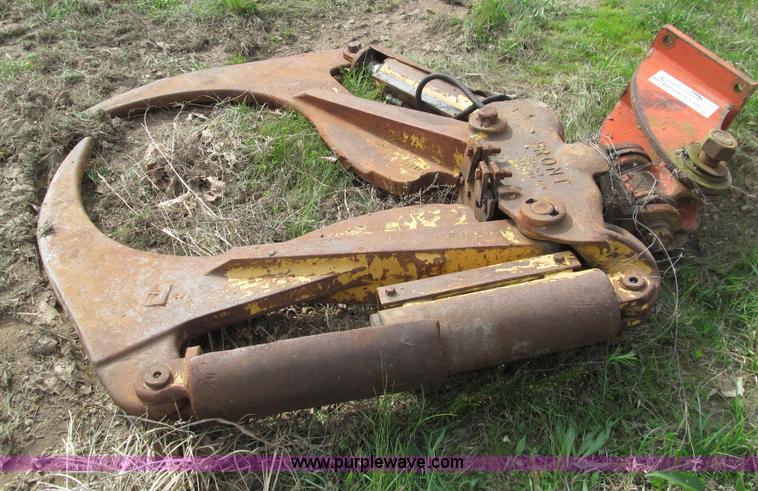 Esco 12M log grapple in Hardy, AR | Item D3172 sold | Purple Wave