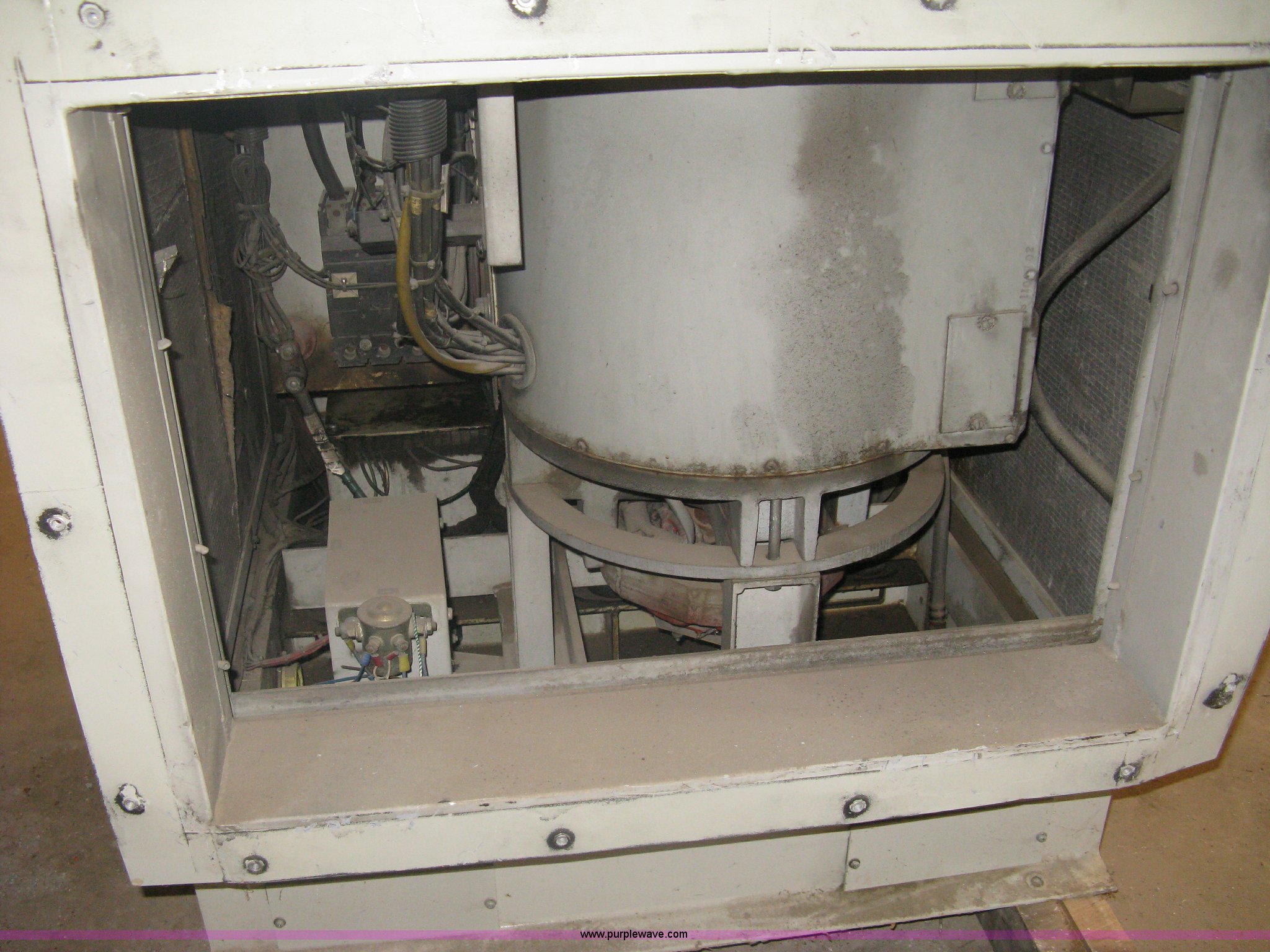 Alturdyne back-up generator in Wichita, KS | Item G9883 sold | Purple Wave