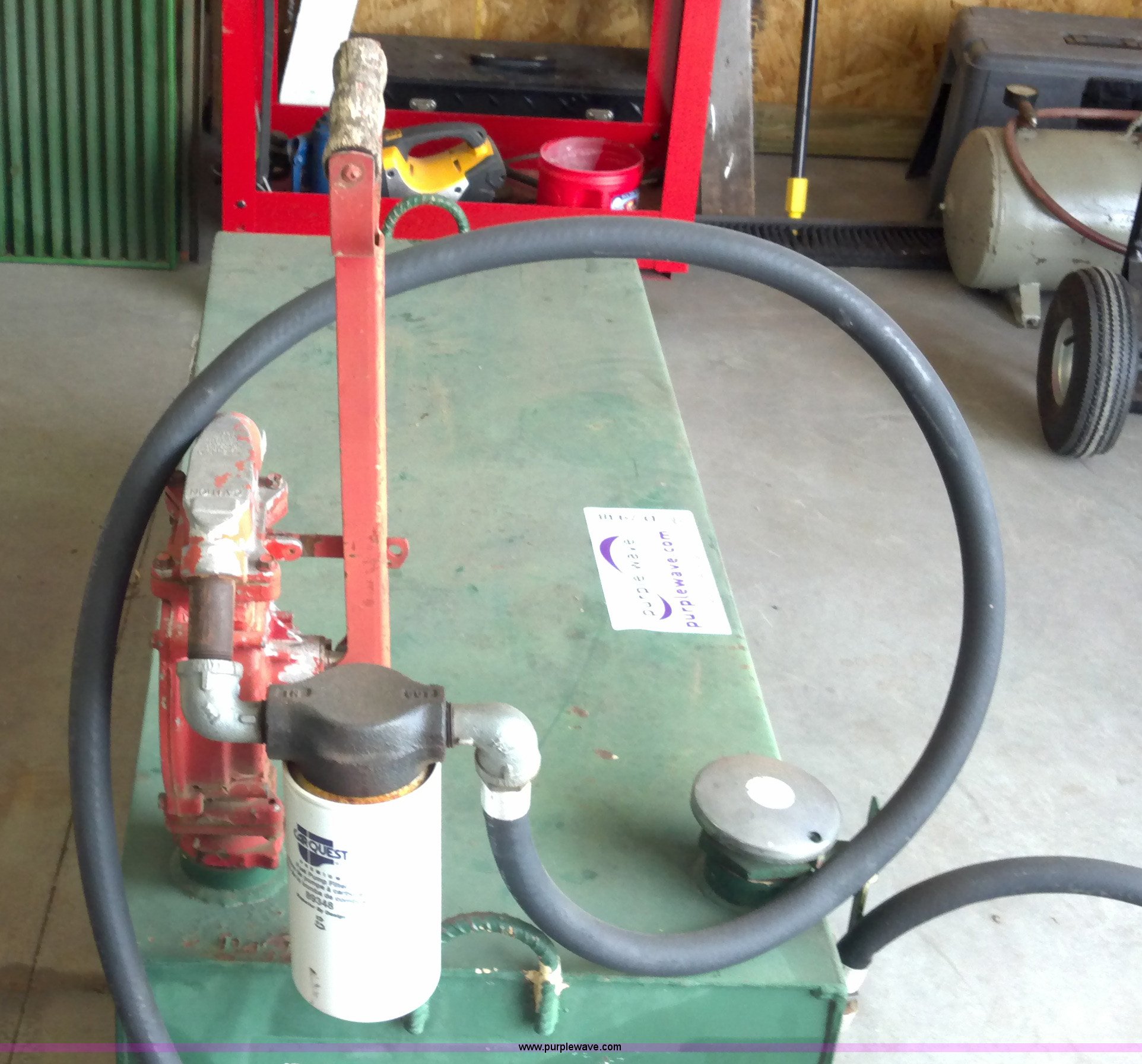 80 gallon fuel tank in Sylvia, KS | Item D7938 sold | Purple Wave