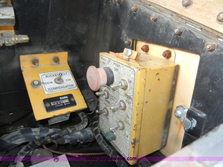 1996 Workforce XLB-4232 boom lift crane with trailer in Garnett, KS ...