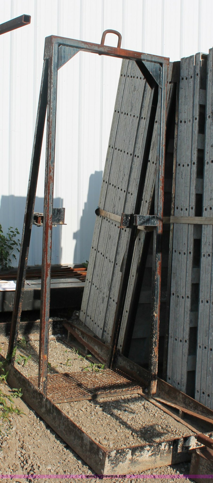 Aluminum concrete form racks in Grain Valley, MO | Item O9264 sold ...