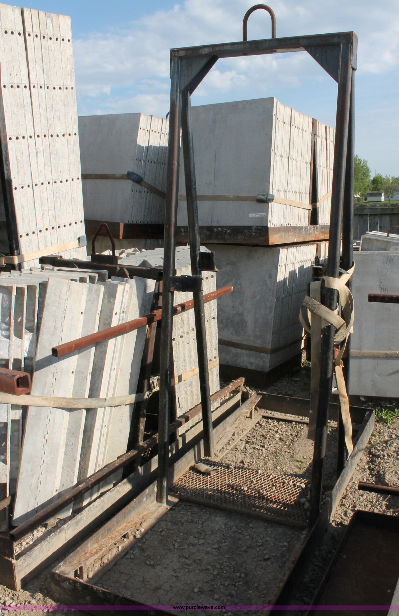 Aluminum concrete form racks in Grain Valley, MO | Item O9264 sold ...