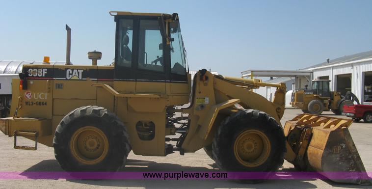 1995 Caterpillar 938F wheel loader in Wichita, KS | Item A6395 sold | Purple Wave