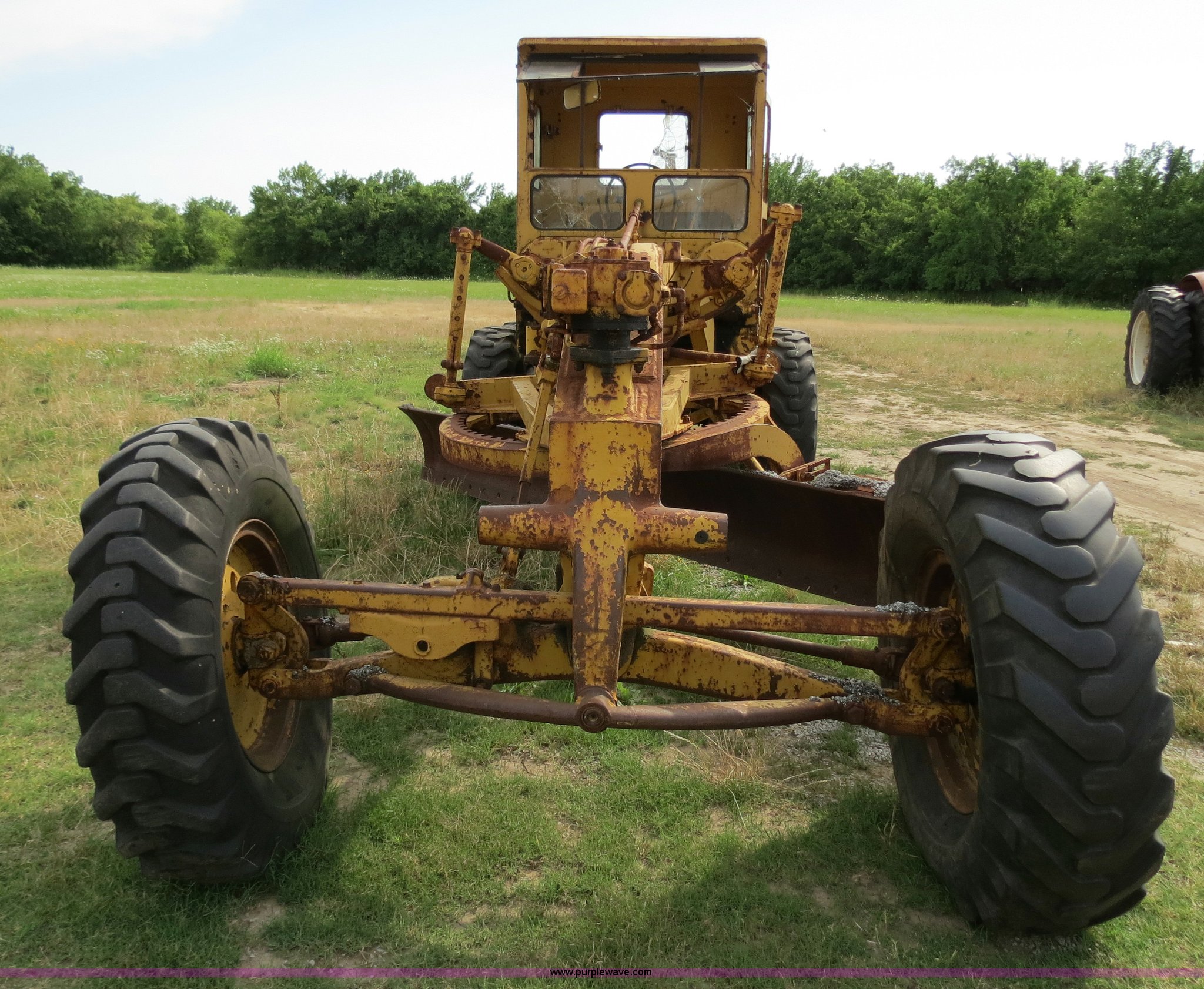 Caterpillar 112 motor grader in Caney, KS | Item B2407 sold | Purple Wave