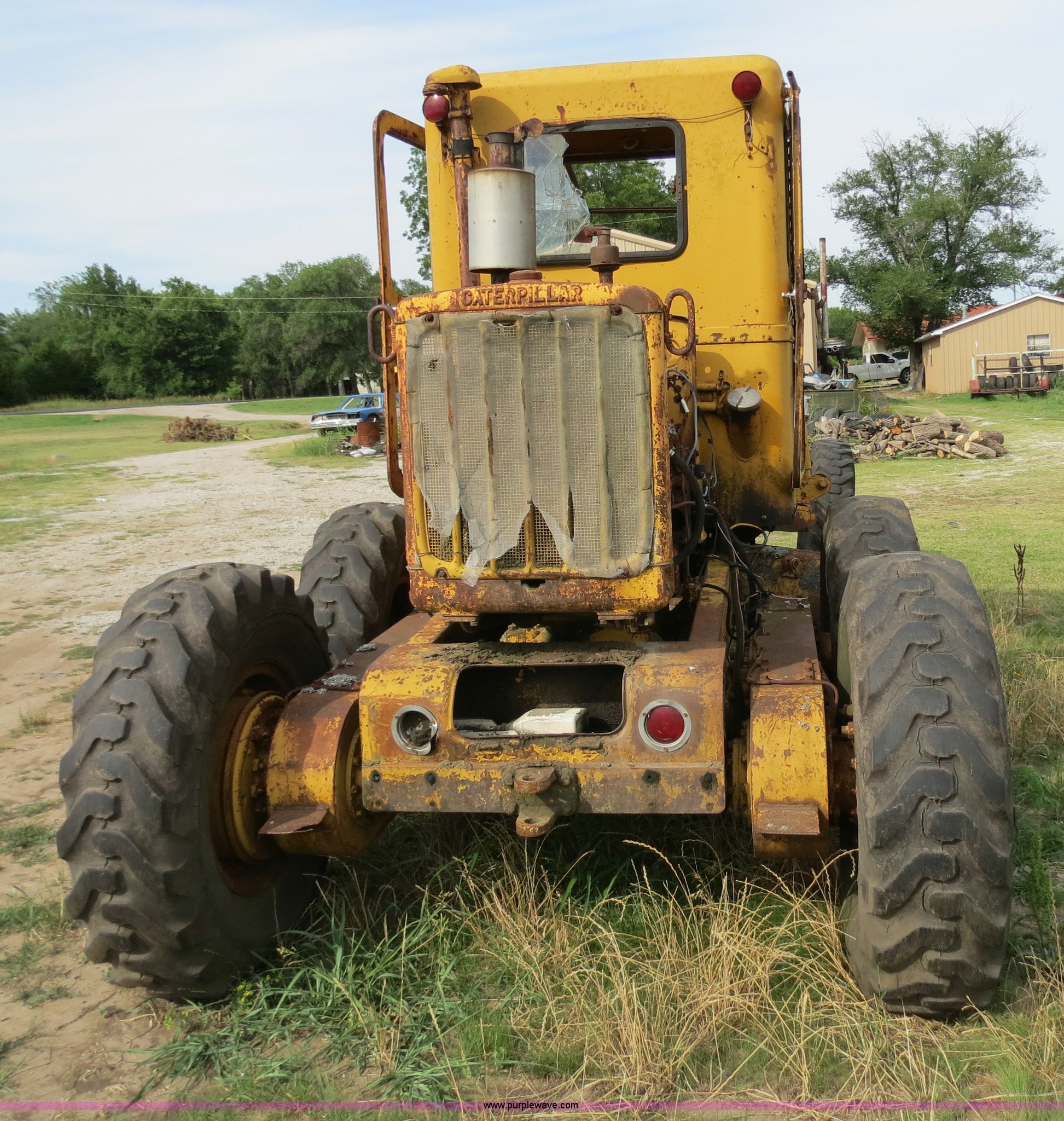 Caterpillar 112 motor grader in Caney, KS | Item B2407 sold | Purple Wave